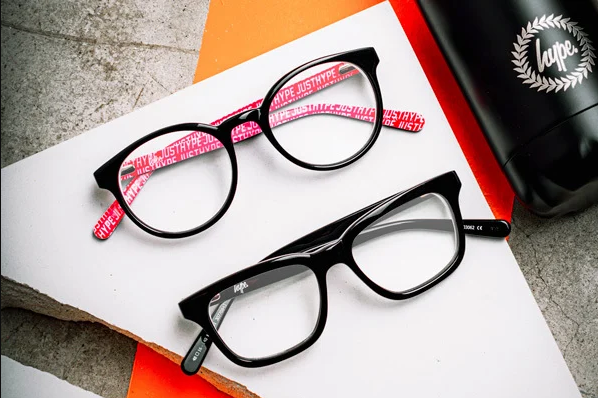 Can Fake Glasses Block Blue Light? | Carfia OPTICAL